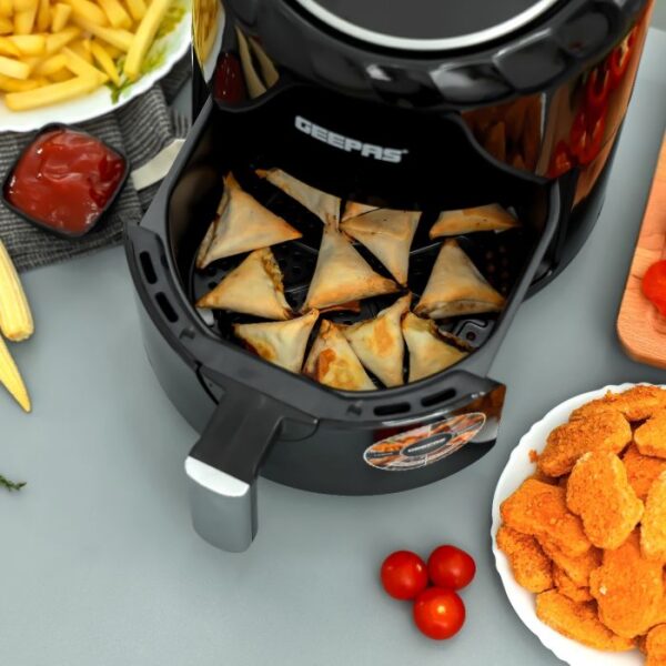 Geepas GAF37512 1500W Digital Air Fryer 3.5 L | PLUGnPOINT