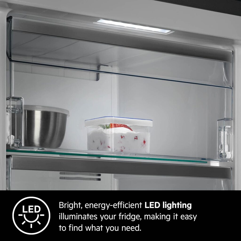 AEG SKE81811DC Built-In Refrigerator 310L | PLUGnPOINT